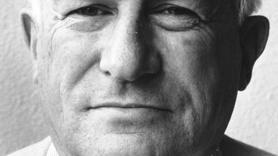 Crusading journalist Pat Booth dies | Otago Daily Times Online News