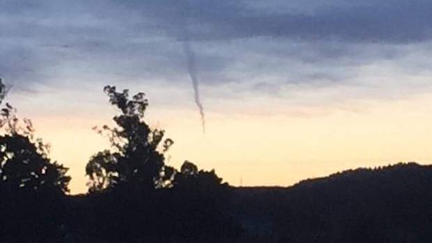 Meteor-like mystery object screams across NZ skies | Otago Daily Times ...