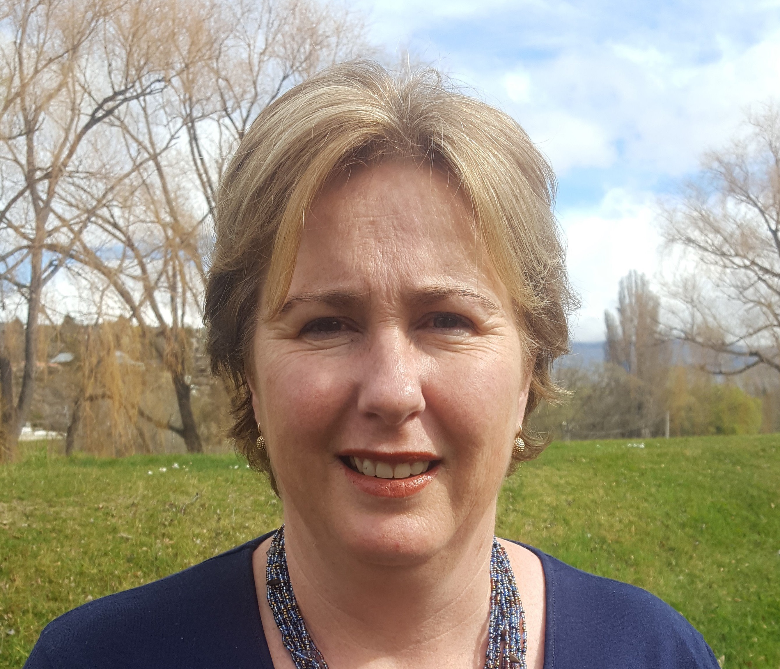 Julie Muir's Instagram, Twitter & Facebook on IDCrawl