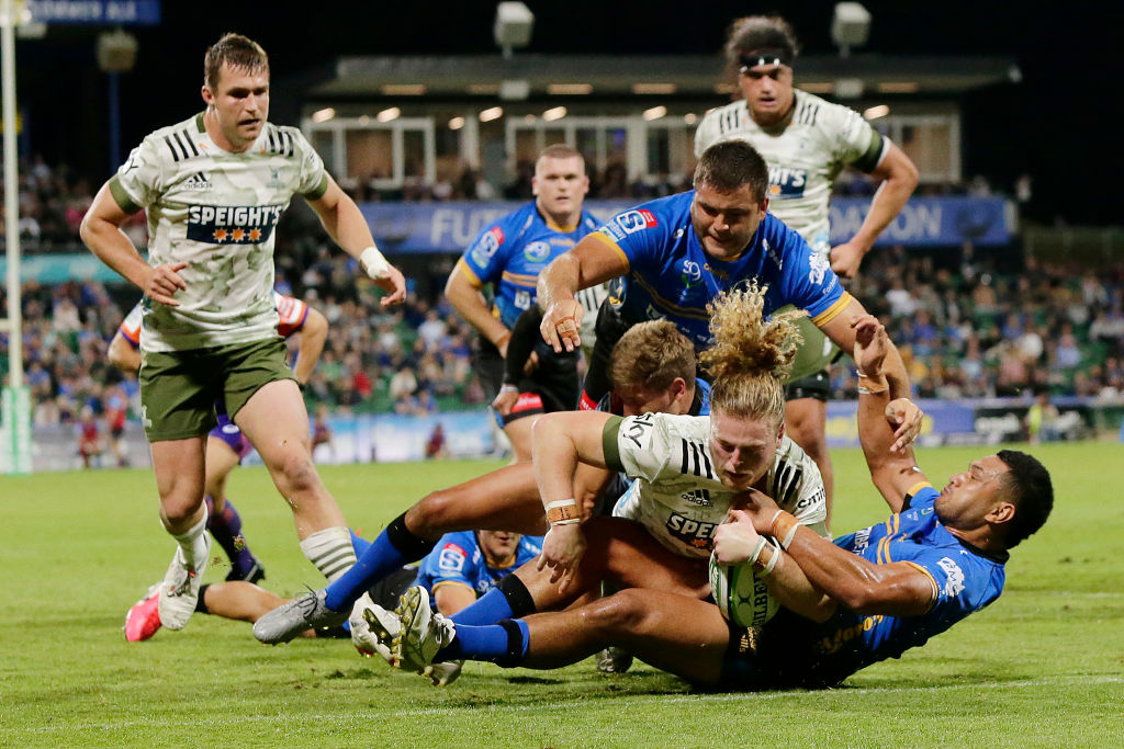 Defence key as Highlanders down Force | Otago Daily Times Online News