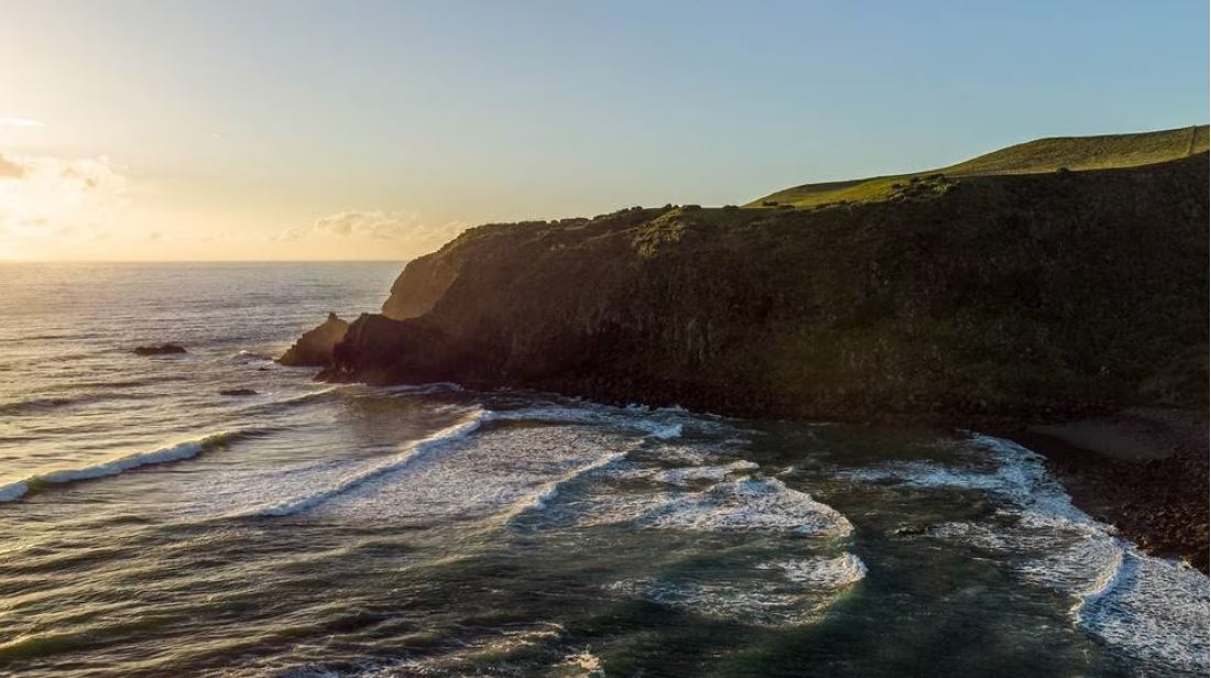 Raglan rocks tragedy | Otago Daily Times Online News