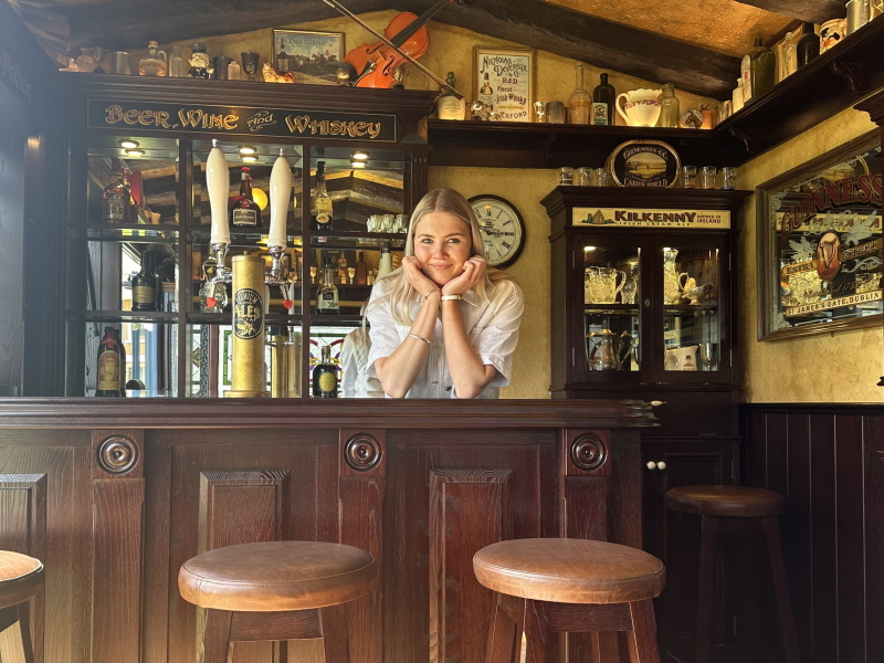 Mini pub brings luck of the Irish to Central | Otago Daily Times Online ...
