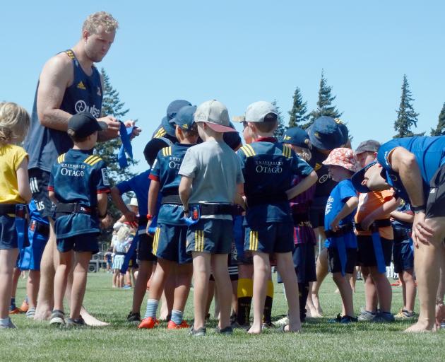 Highlanders to field a team of two halves in Wanaka | Otago Daily Times ...