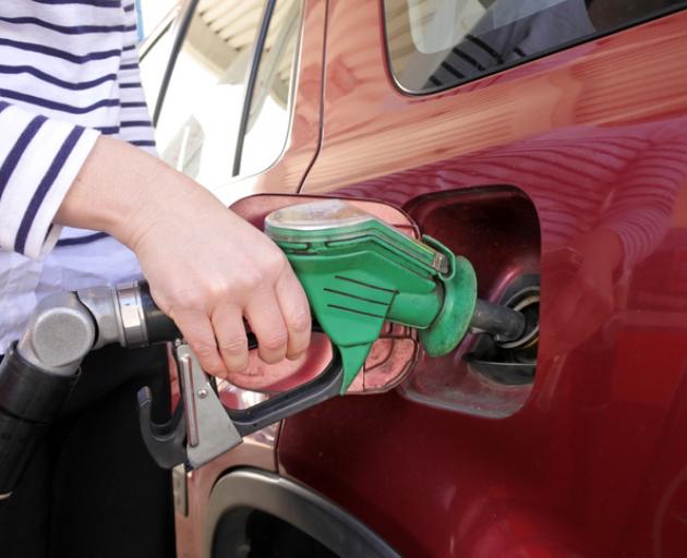 How cars ‘waste’ two-thirds of their fuel | Otago Daily Times Online News