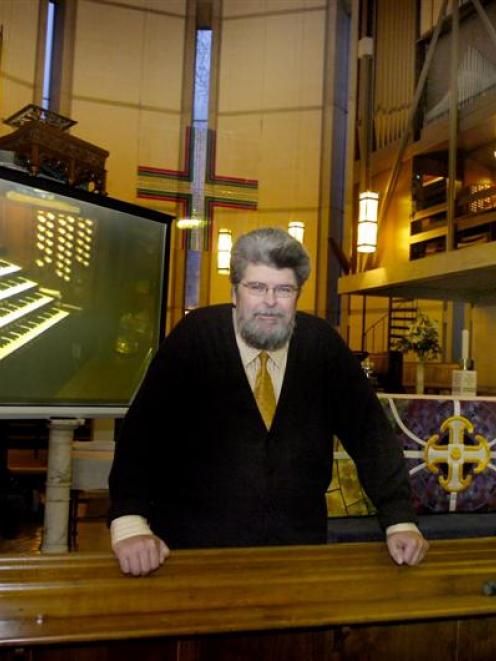 Crime pays for world-famous organist | Otago Daily Times Online News Crime pays for world-famous organist | Otago Daily Times Online News