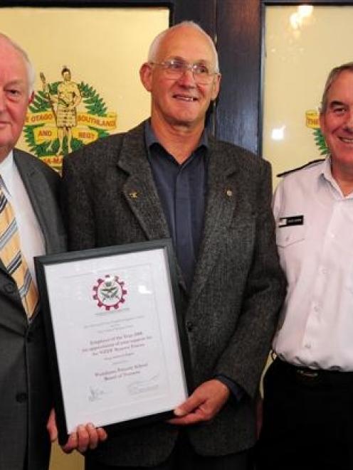 School wins army reserve employer support award | Otago Daily Times ...