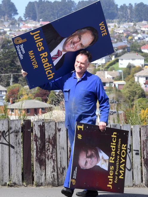 Last-minute voting finishes at noon | Otago Daily Times Online News
