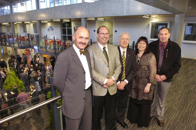 Officials pay tribute at opening of centre | Otago Daily Times Online News