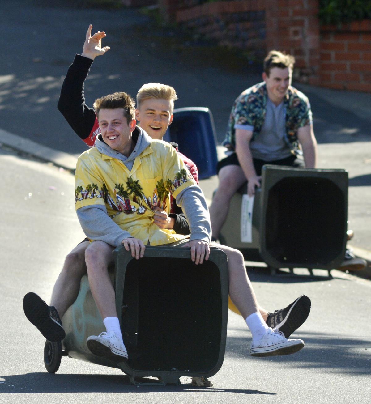 Students race wheelie-bins | Otago Daily Times Online News