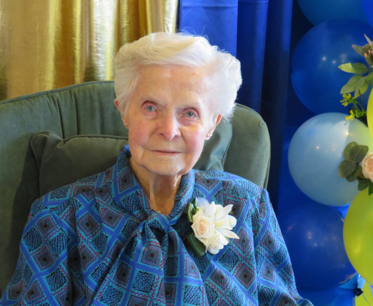 Freda marks 100th birthday surrounded by family and friends | Star News