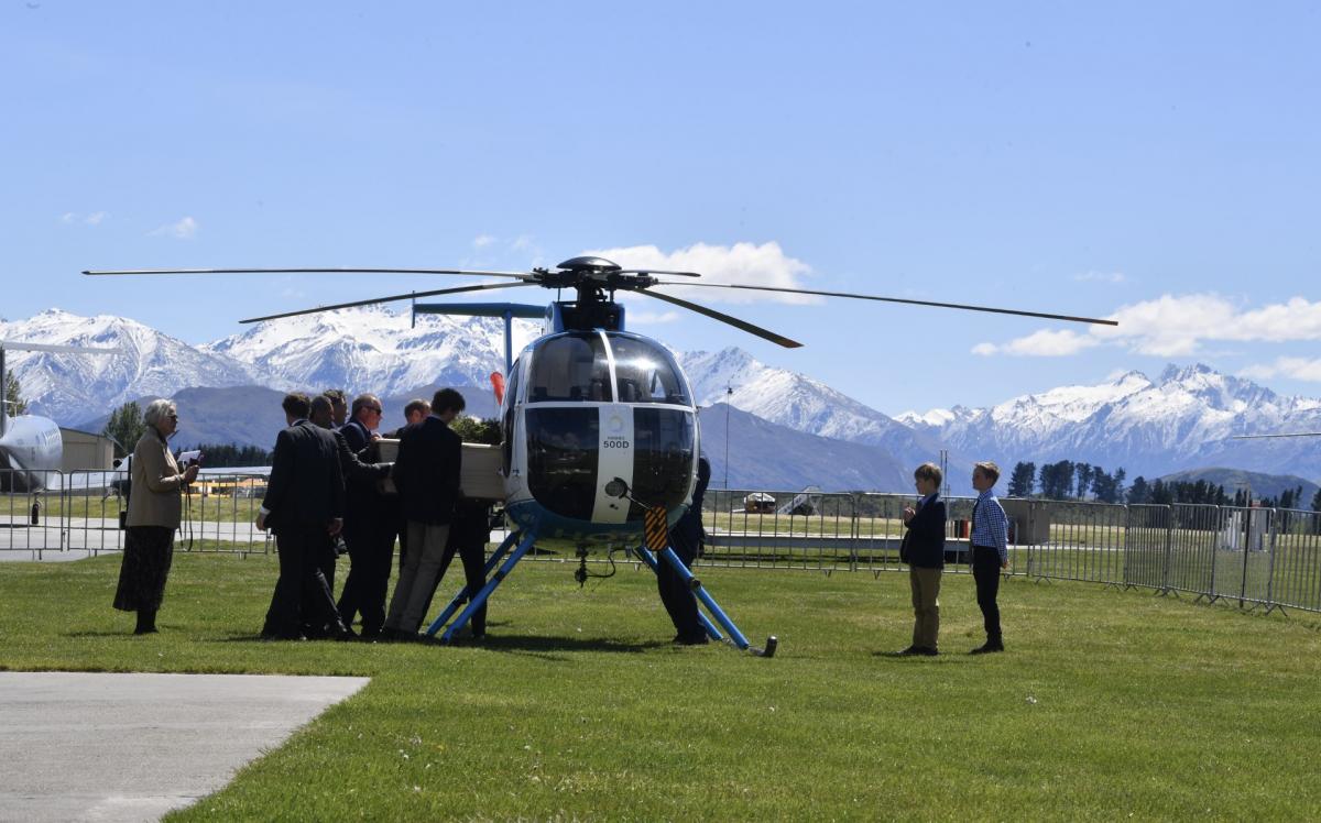 Aviation pioneer Sir Tim Wallis farewelled | Star News