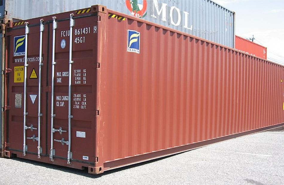 City council admits it doesn’t know height of controversial shipping ...