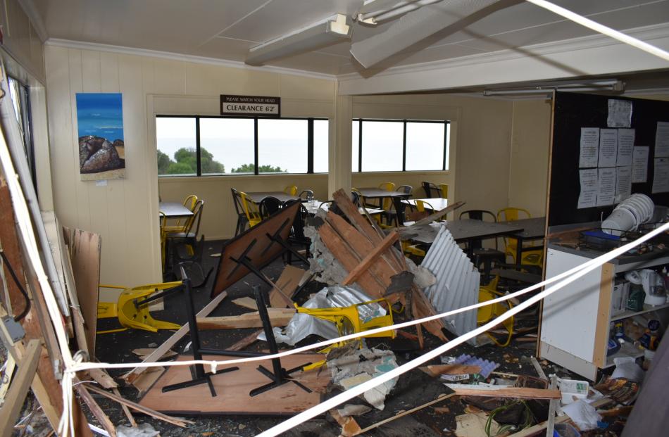 Car crashes into Kakanui cafe | Otago Daily Times Online News
