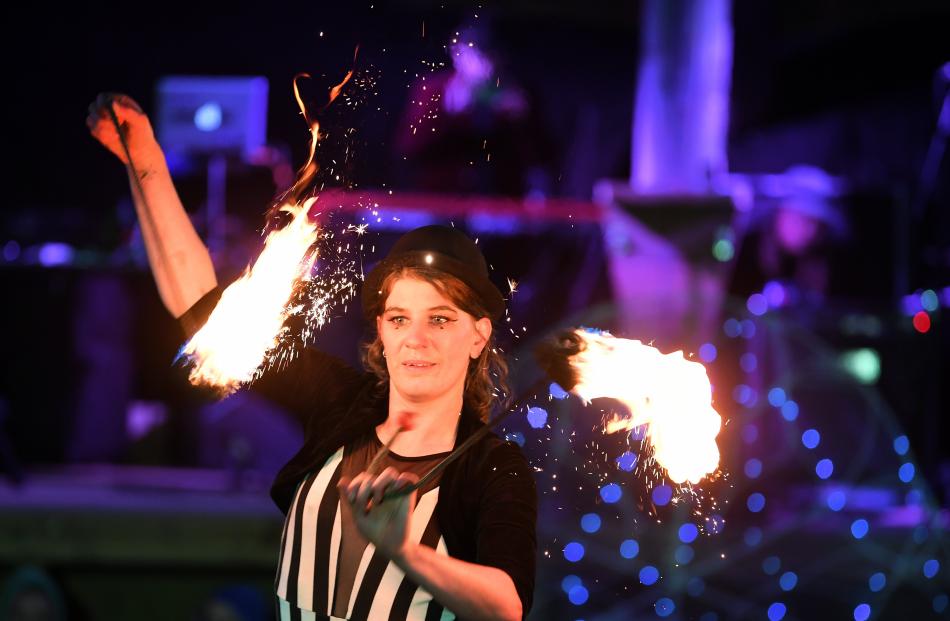 Performers glow at carnival fundraiser | Otago Daily Times Online News