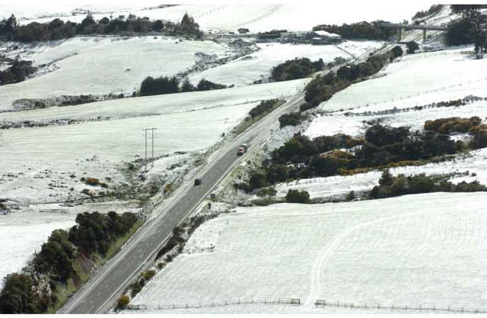 November snow on Dunedin's northern motorway | Otago Daily Times Online ...